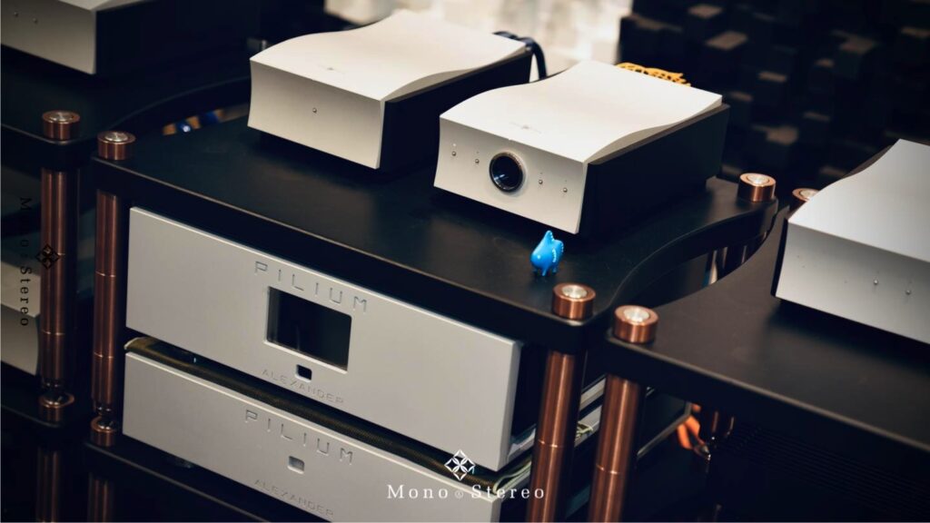 Bayz Audio Courante Speakers – M & S | Ultimate High-Fidelity