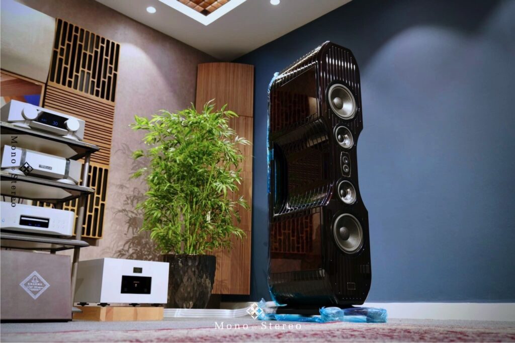 Thrax | FM Acoustics | Kharma | Goldmund – M & S | Ultimate High-Fidelity