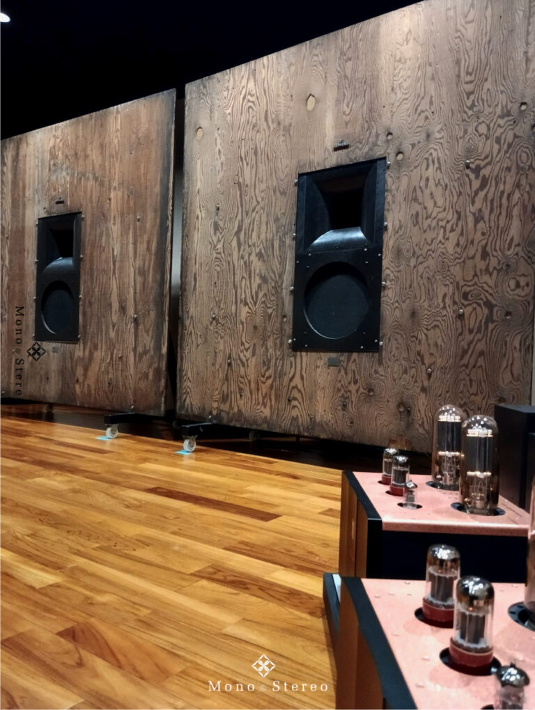 Kondo Audio Note Japan & Siemens Speakers – Ultimate High-Fidelity