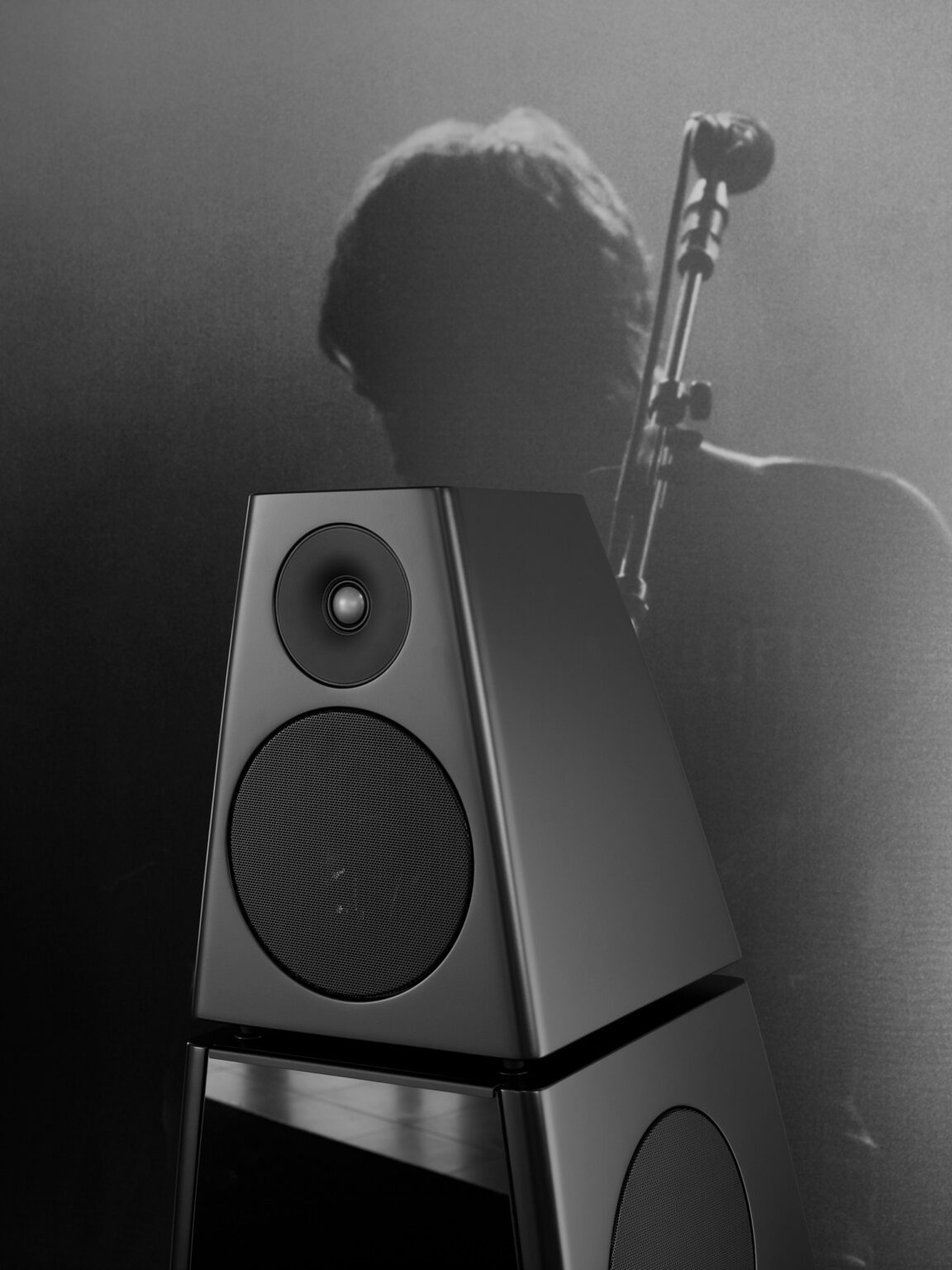 Meridian Audio DSP8000 XE – Ultimate High-Fidelity