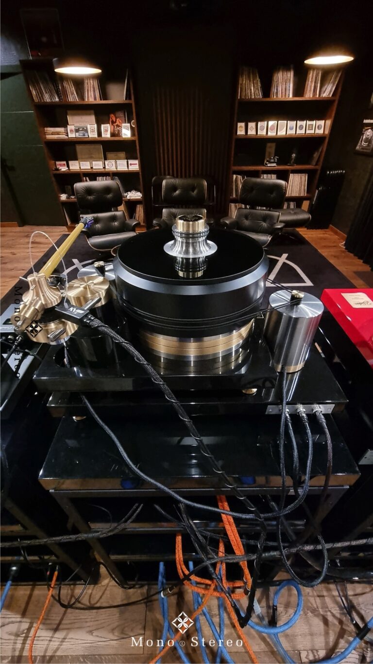 J.Sikora Turntables Standard Max Supreme + KV12 Max – Ultimate High ...