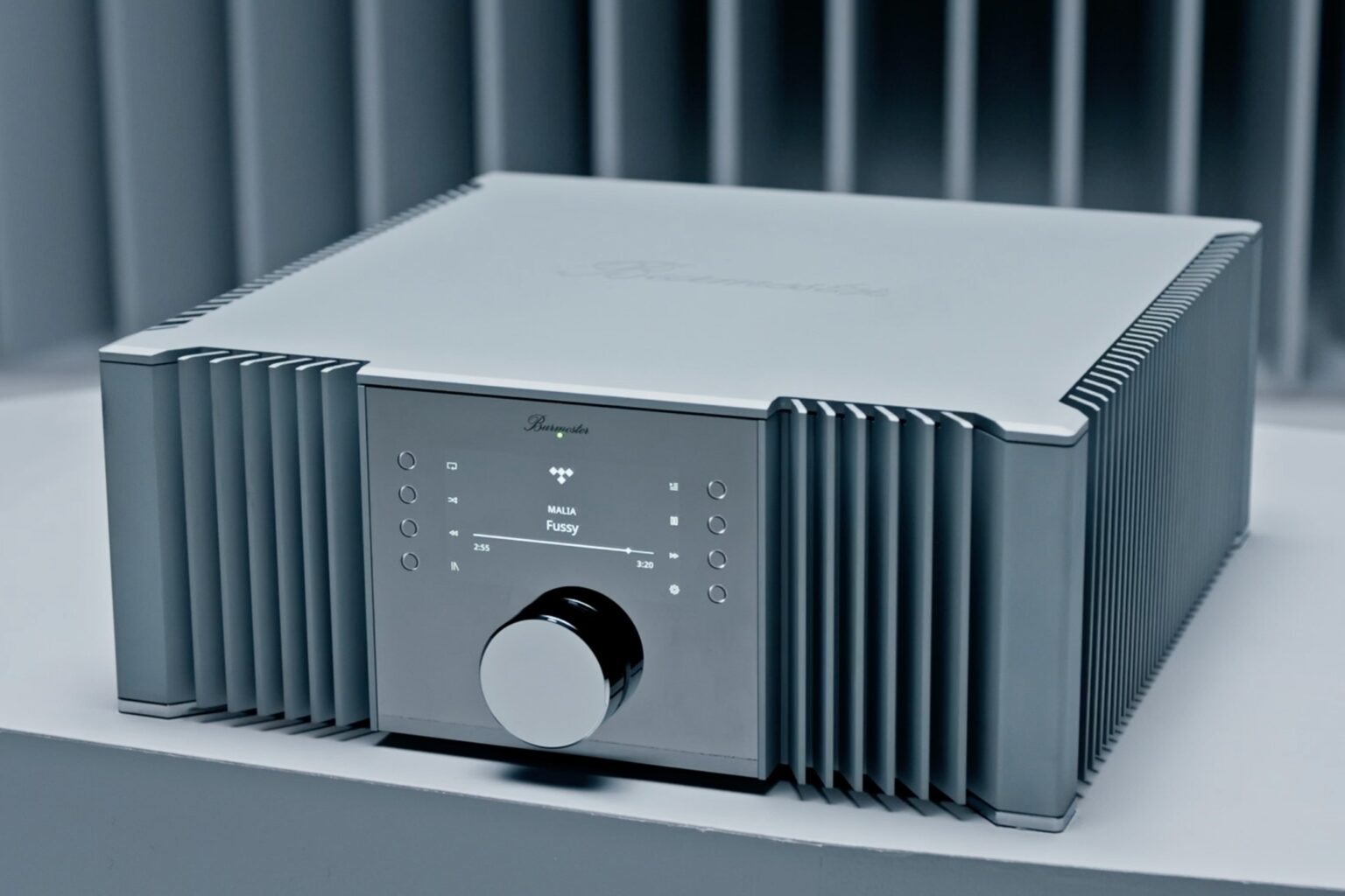 Burmester 232 Integrated Amplifier – Ultimate High-Fidelity