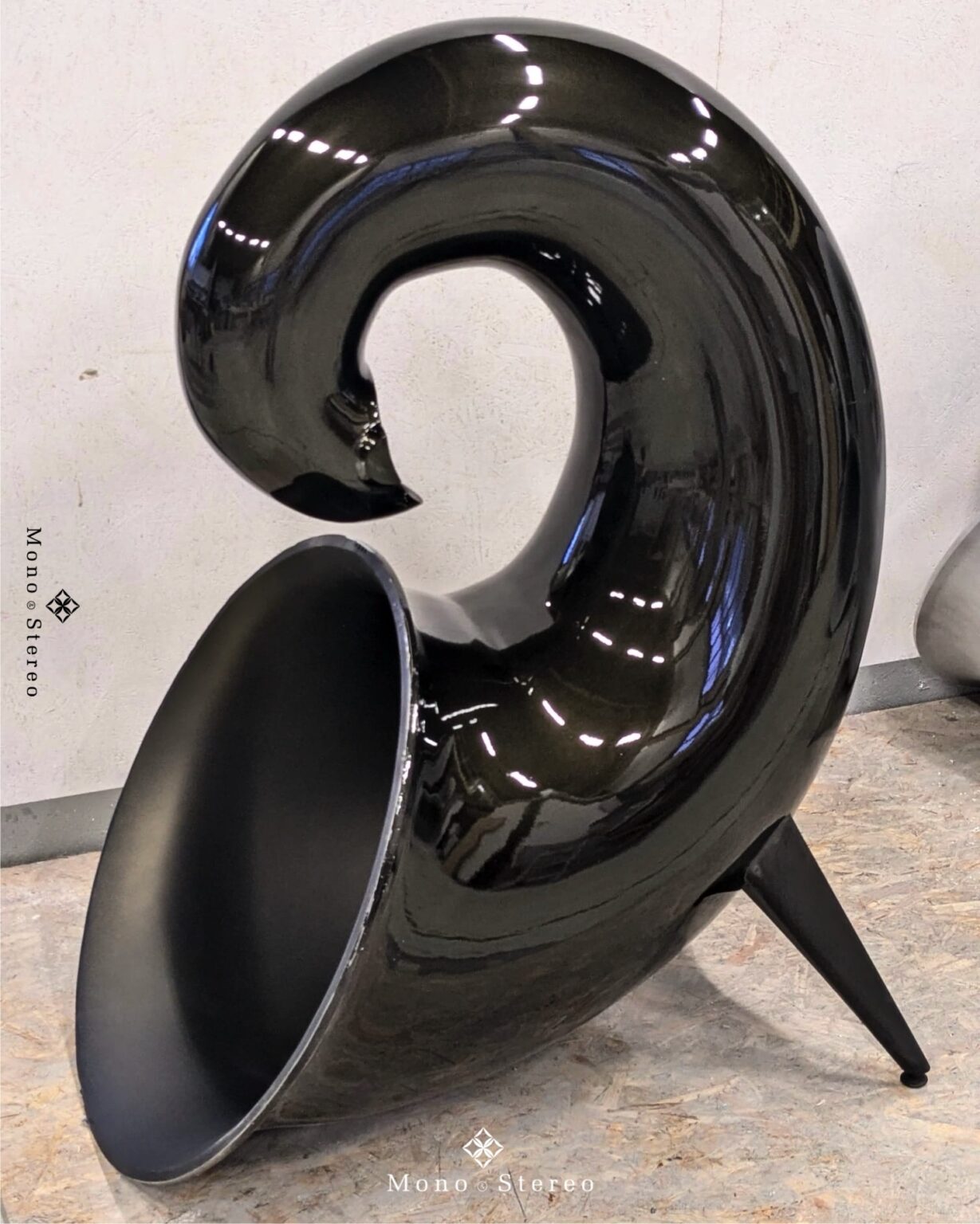SW1X Lady Pearl Horn Loudspeakers – Ultimate High-Fidelity