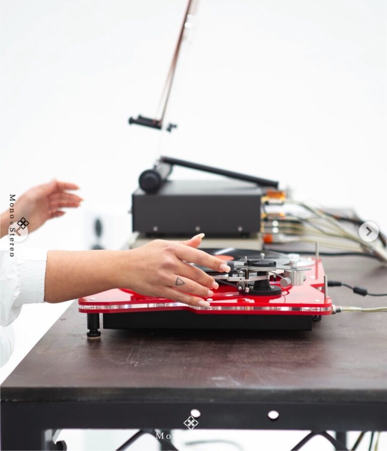 Vertere Acoustics DG X Record Player – Ultimate High-Fidelity
