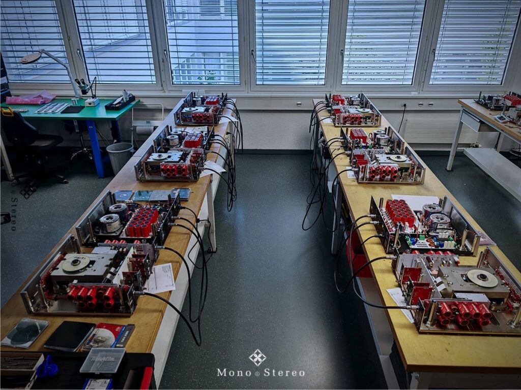 CH Precision 10-Series Spotlight: D10 Reference Transport in Full ...