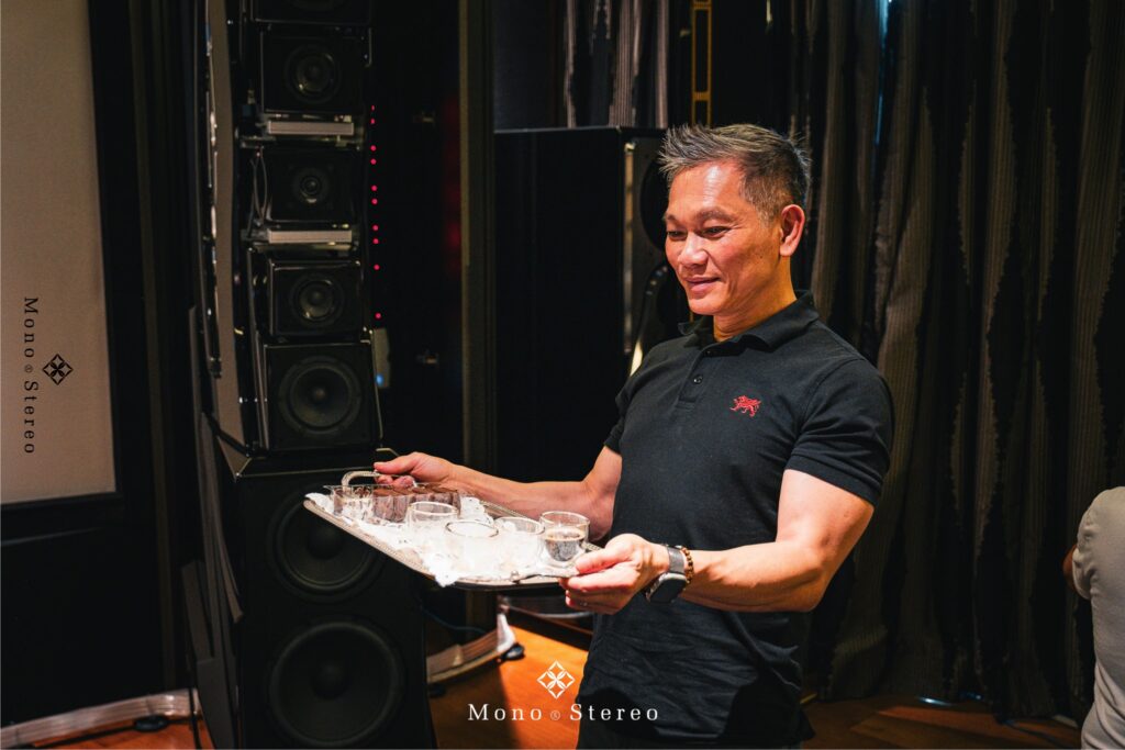 Wilson Audio WAMM Master Chronosonic Speakers Installation – Ultimate ...