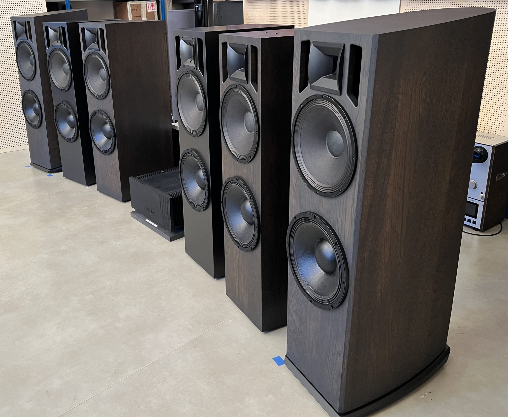 Totaldac Speakers @ Totaldac Headquarters – Ultimate High-Fidelity
