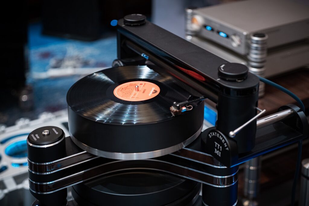 ZELLATON STATEMENT ULTRA + SCHNERZINGER + CHORD + NAGRA + CLEARAUDIO ...